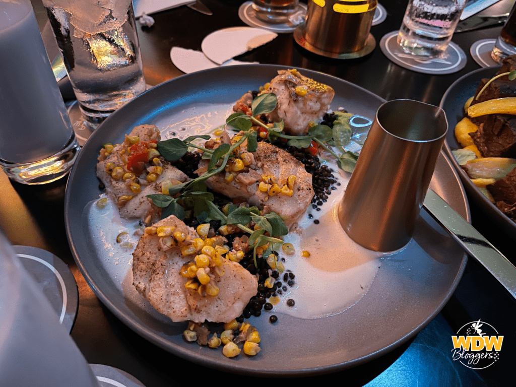 Star Wars: Galactic Starcruiser Food Review - WDWBLOGGERS